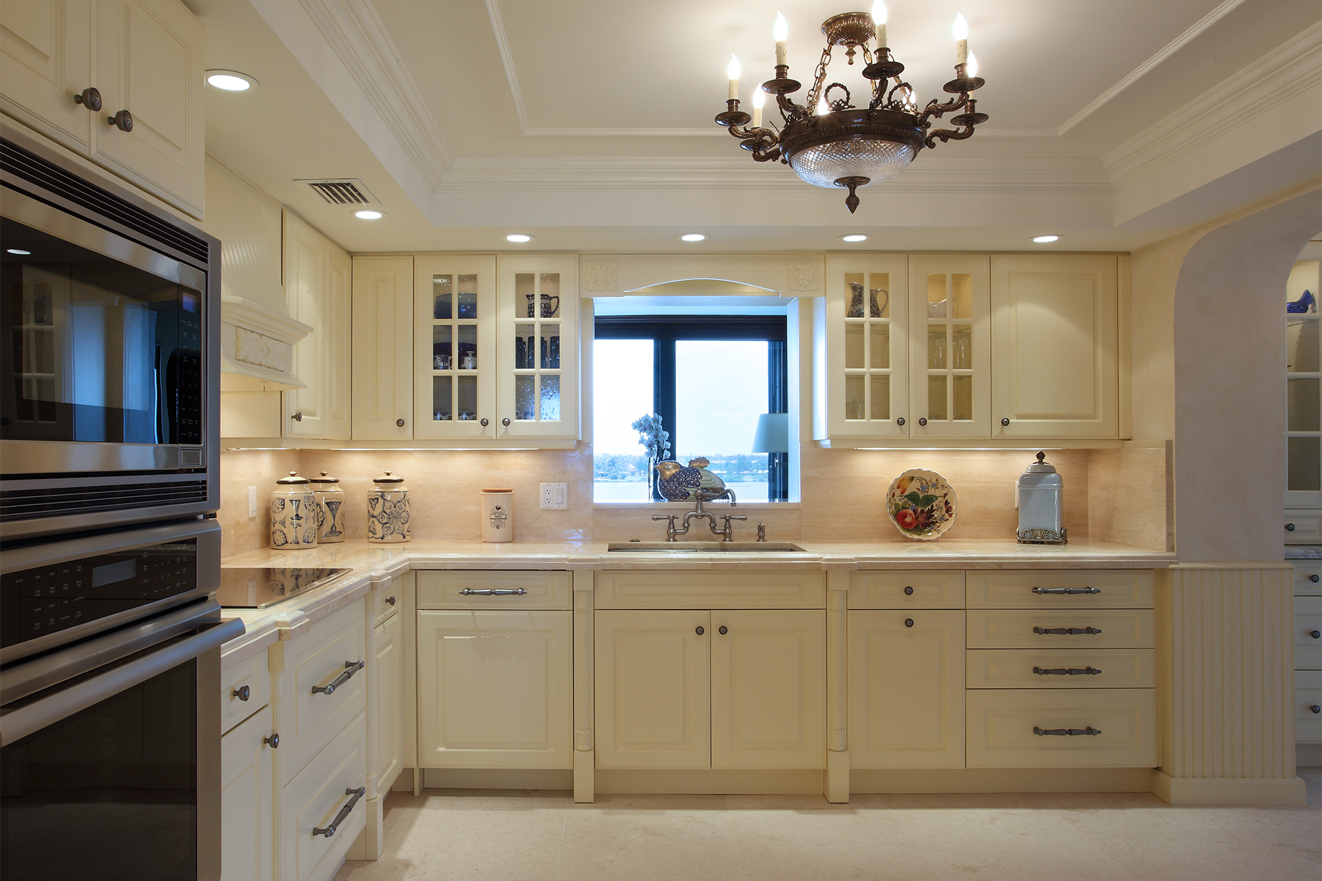 Traditional Kitchens - The Place For Kitchens and Baths
